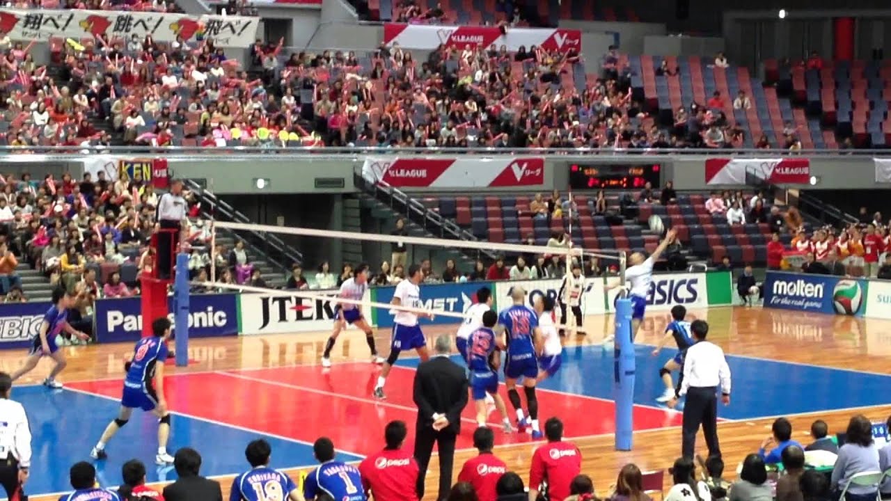 Suntory Thunderbirds vs Panasonic Panthers - YouTube