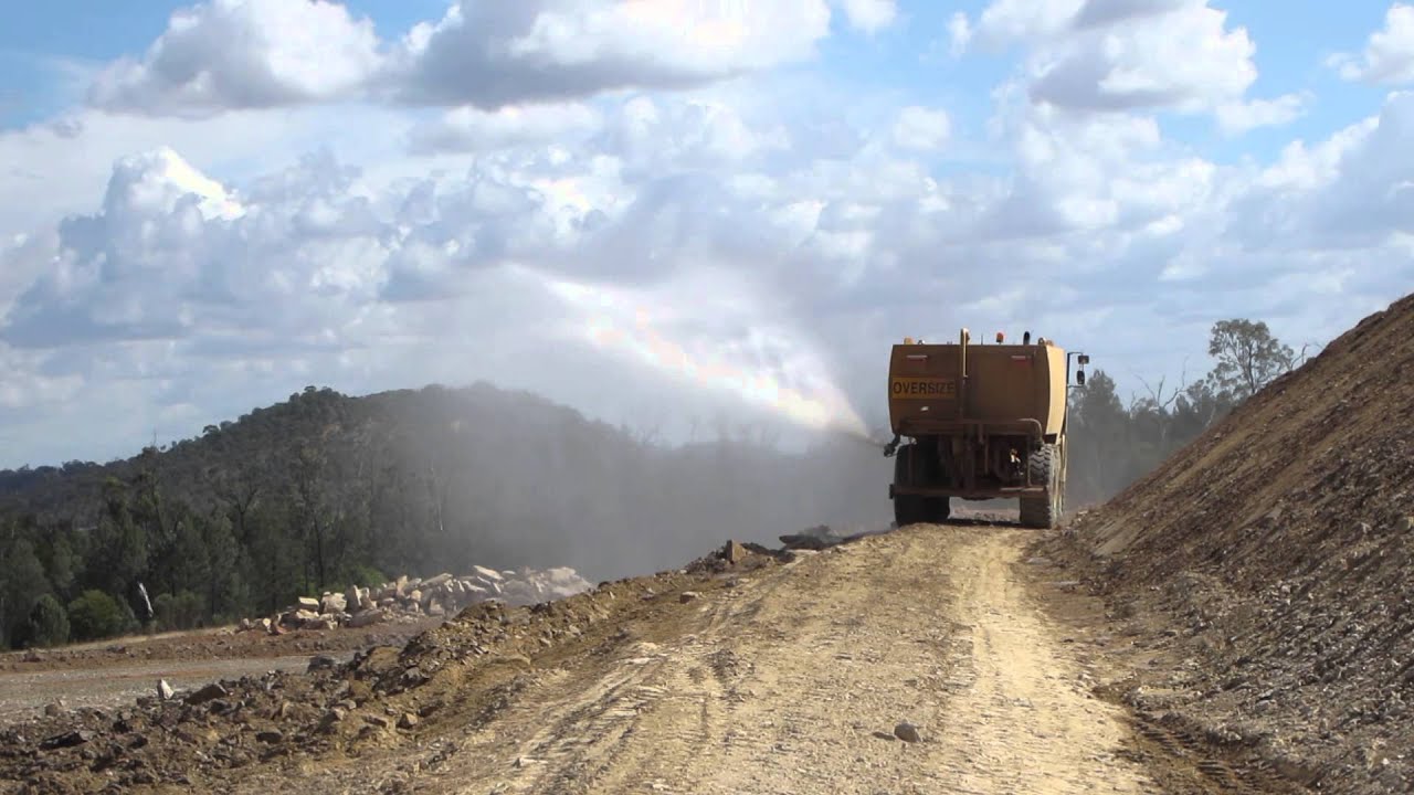 Moxy Water Cart using batter spray - Dry Hire Online - YouTube