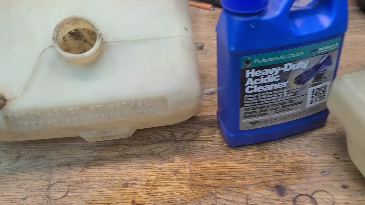 Cleaning old plastic tanks - YouTube
