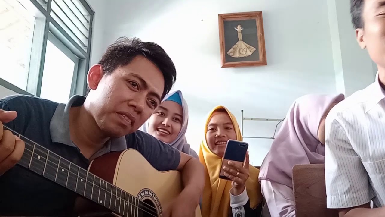 KARTONYONO MEDOT JANJI - DENNY CAKNAN (COVER) - YouTube