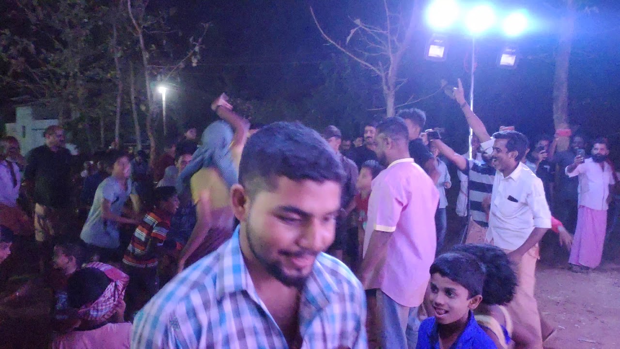 Malarvadi 4th program. Aduthoma & Silk - YouTube