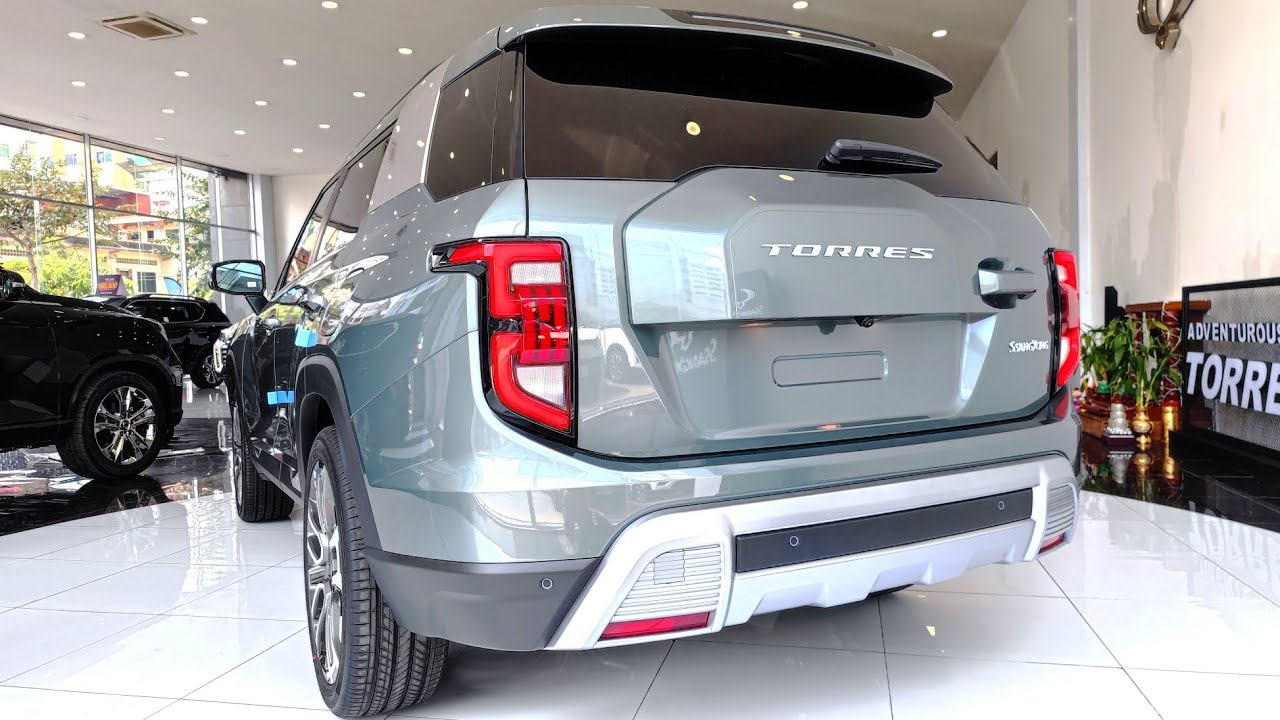 New SsangYong Torres SUV 2023 - 1.5T - Forest Green Color - YouTube