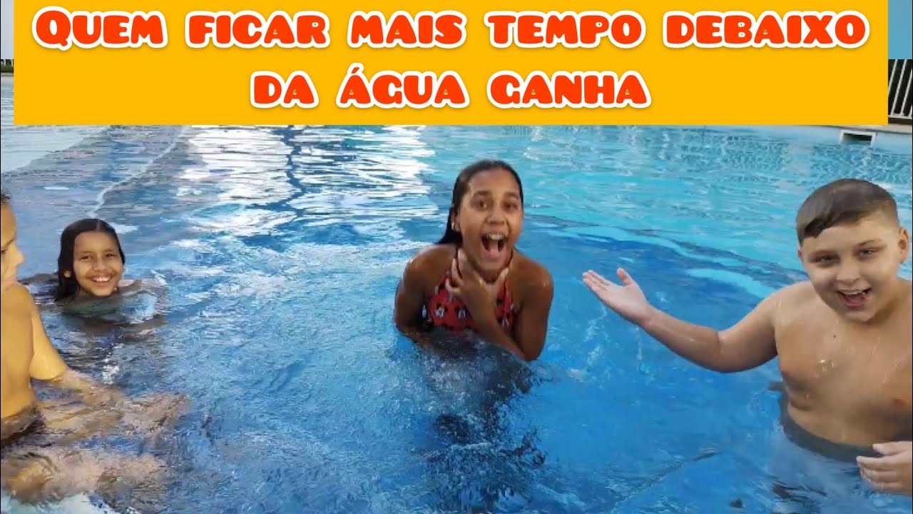 DESAFIO NA PISCINA! QUEM FICAR MAIS TEMPO DEBAIXO DA ÁGUA GANHA - YouTube