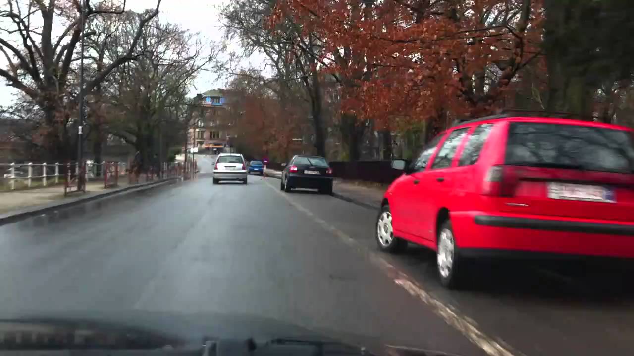 Splashing people with my car - YouTube