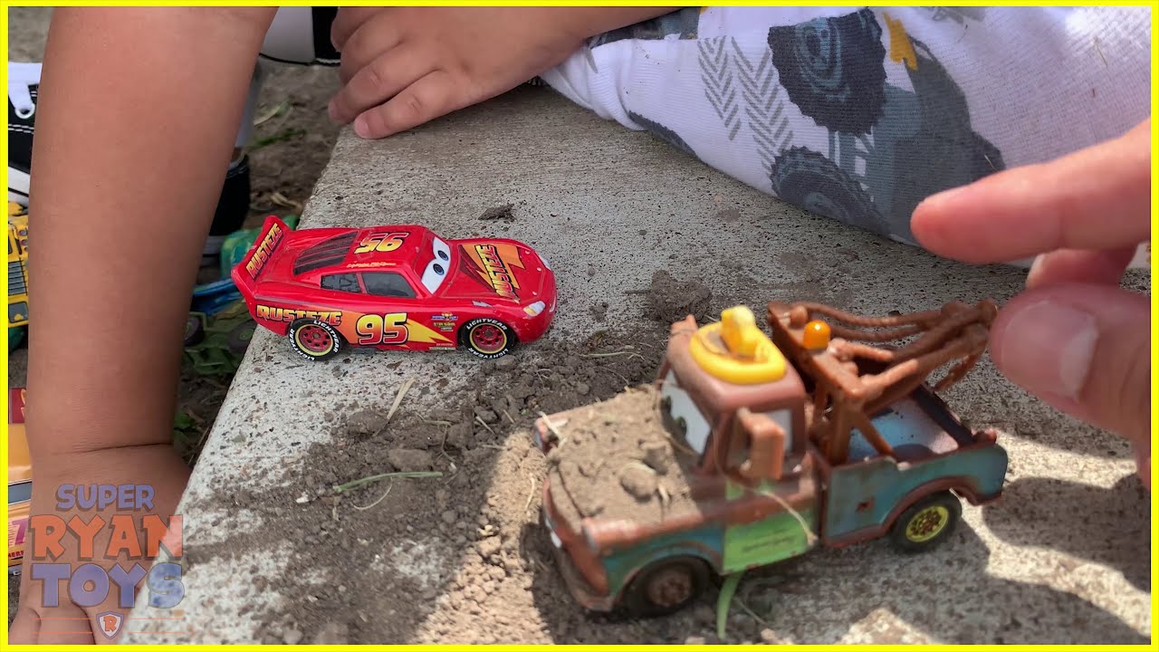 FRANK TRACTOR TIPPING PIXAR LIGHTNING MCQUEEN rjplaytime superryantoys ...