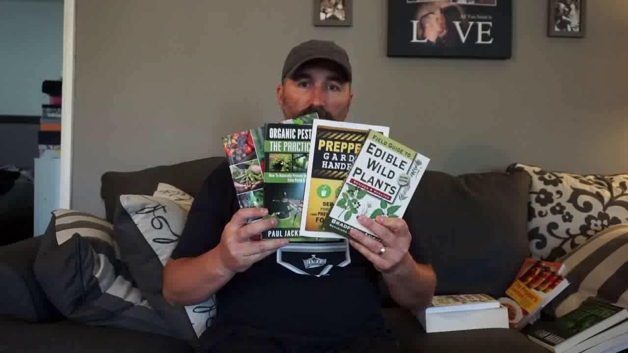 Building your PREPPER LIBRARY - YouTube