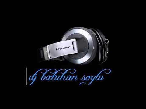 Banu Parlak Yana Yana Batuhan Soylu