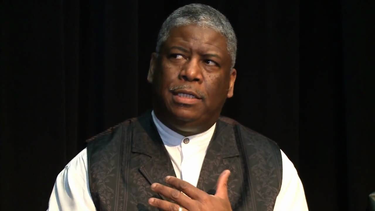 Reverend Robert Jones Roots & Blues Musician - YouTube