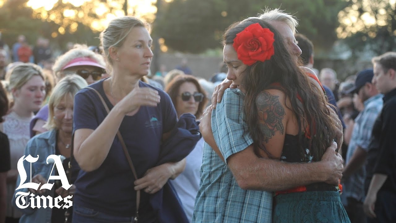 Hundreds turn out for vigil for Conception boat fire victims - YouTube