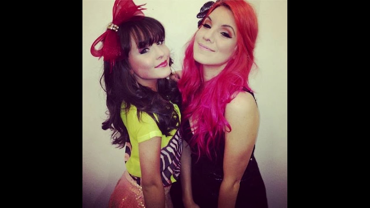 Larissa Manoela Slimed 2013 MPN Brazillian KCAs - YouTube