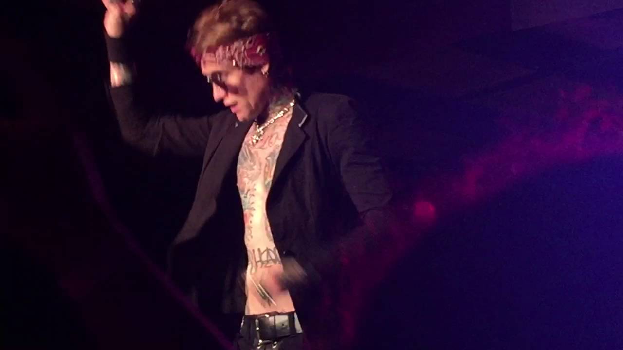 Buckcherry - Lit Up (Live, OKC) (HQ) - YouTube