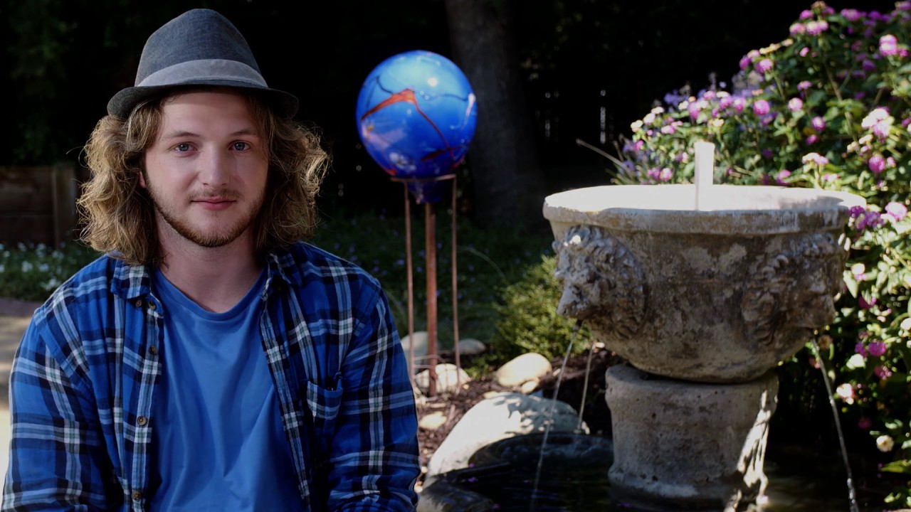 'Needs To Bake' - Meet Kevin - YouTube