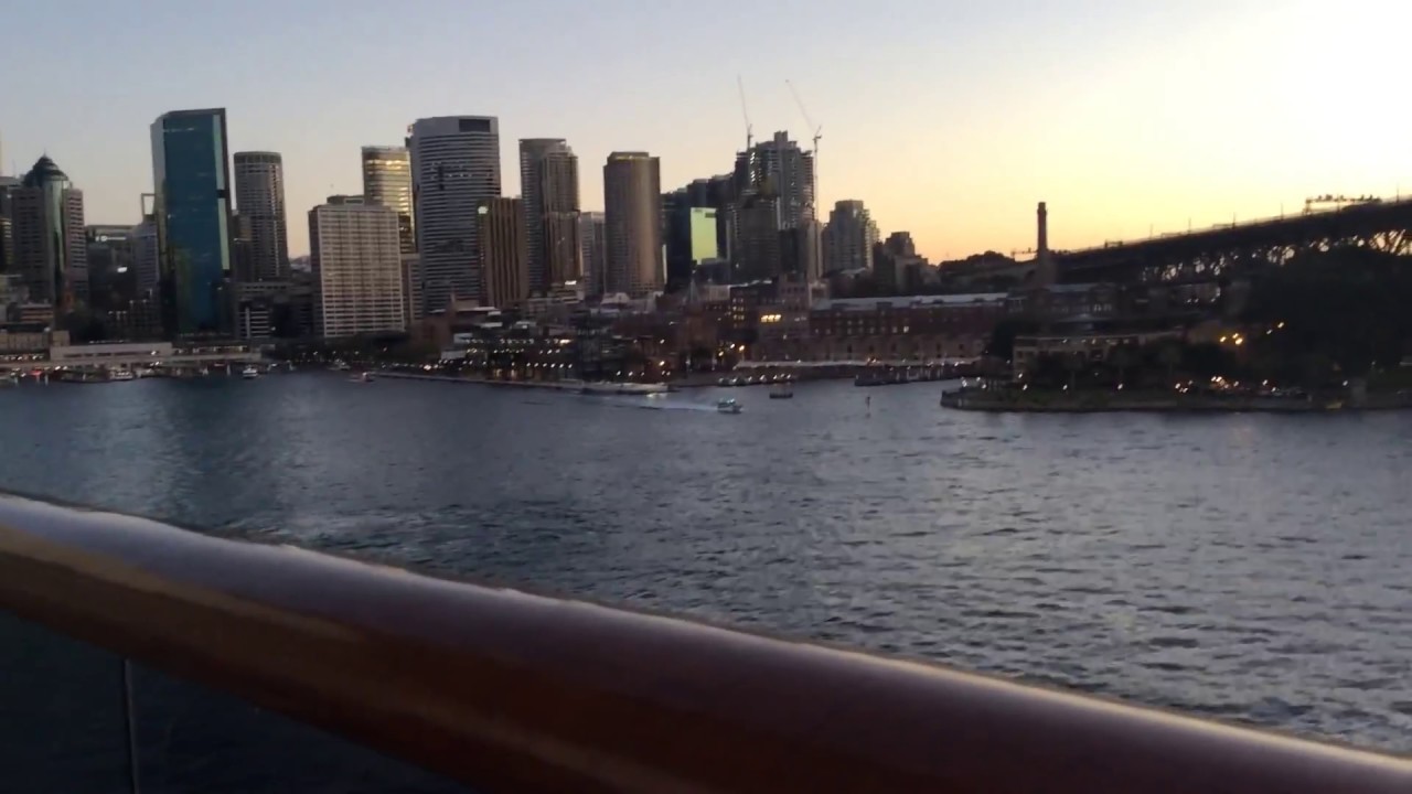 Loooooooooooooook - YouTube