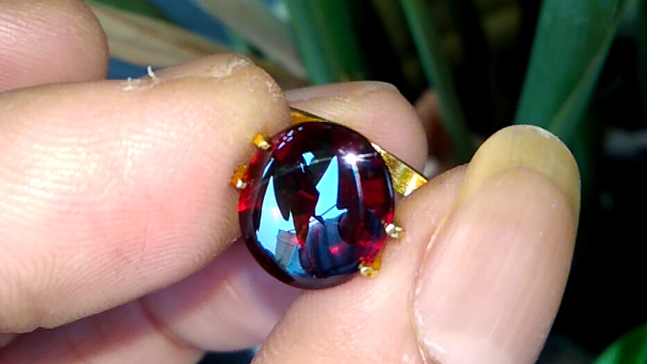 Natural Very RARE Red Star Garnet 6 Rays Sri Lanka 98% Clean HQ - YouTube