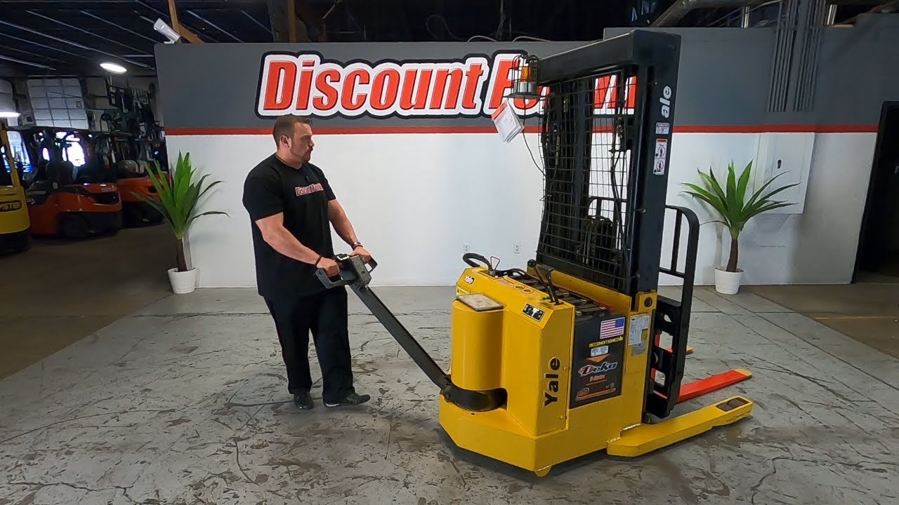 YALE MRW030 3,000lb Electric #9169 - Walkie Stackie for Sale - YouTube