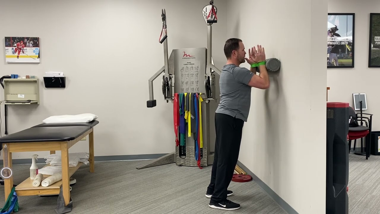 Serratus Anterior Exercises With Theraband