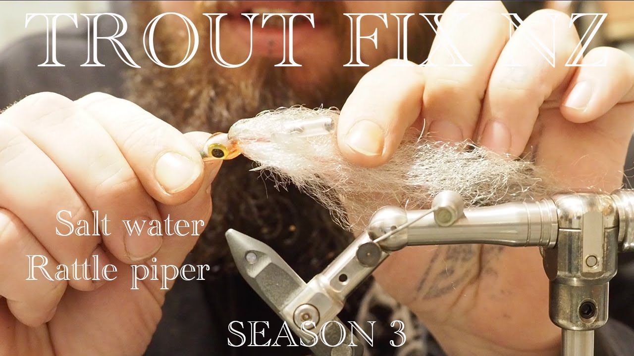 FRYDAY FLYDAY salt water RATTLE PIPER fly tying - YouTube