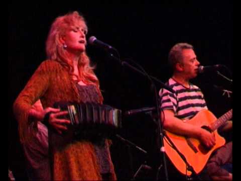 Eddi Reader at Largs Live! - YouTube