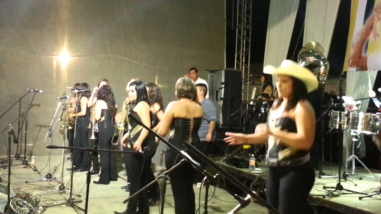 Chikas de la Banda - YouTube