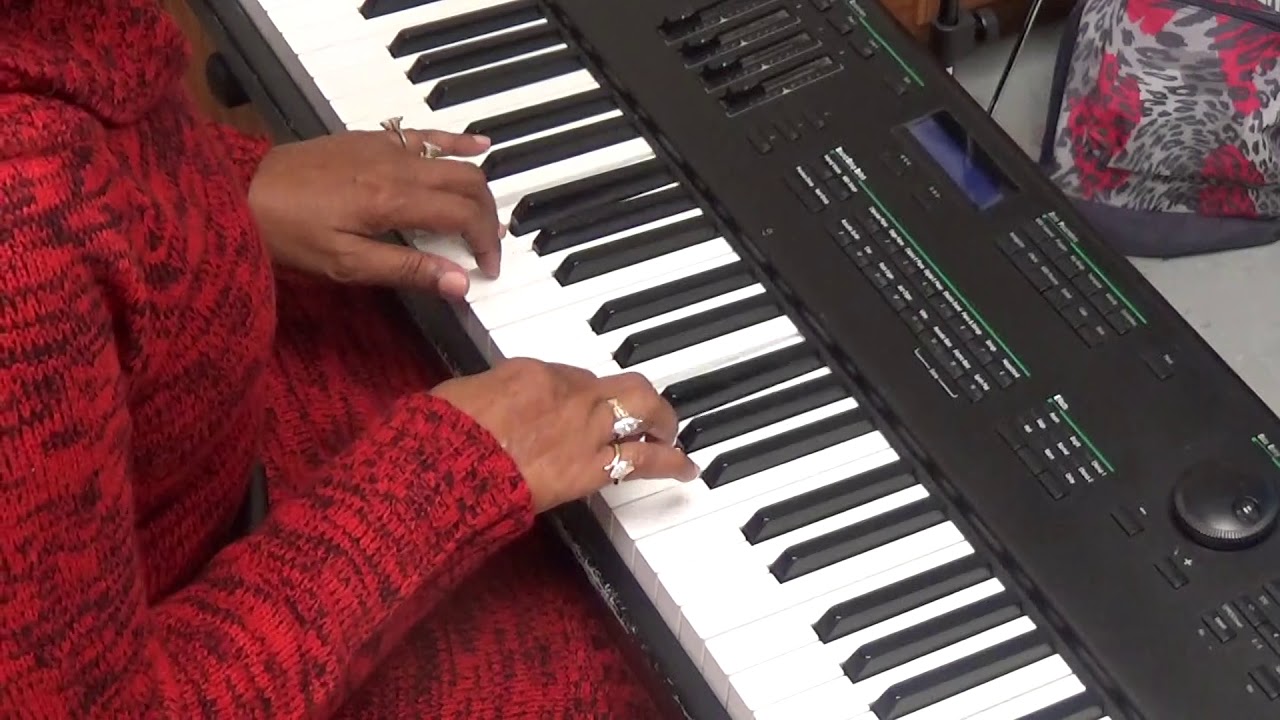 Jewel C. Kenner teaching keyboard at Greater Emmanuel Word of Faith ...