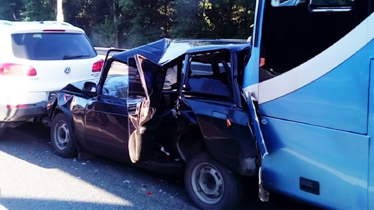 ULTIMATE DRIVING FAILS COMPILATION 2017 - YouTube