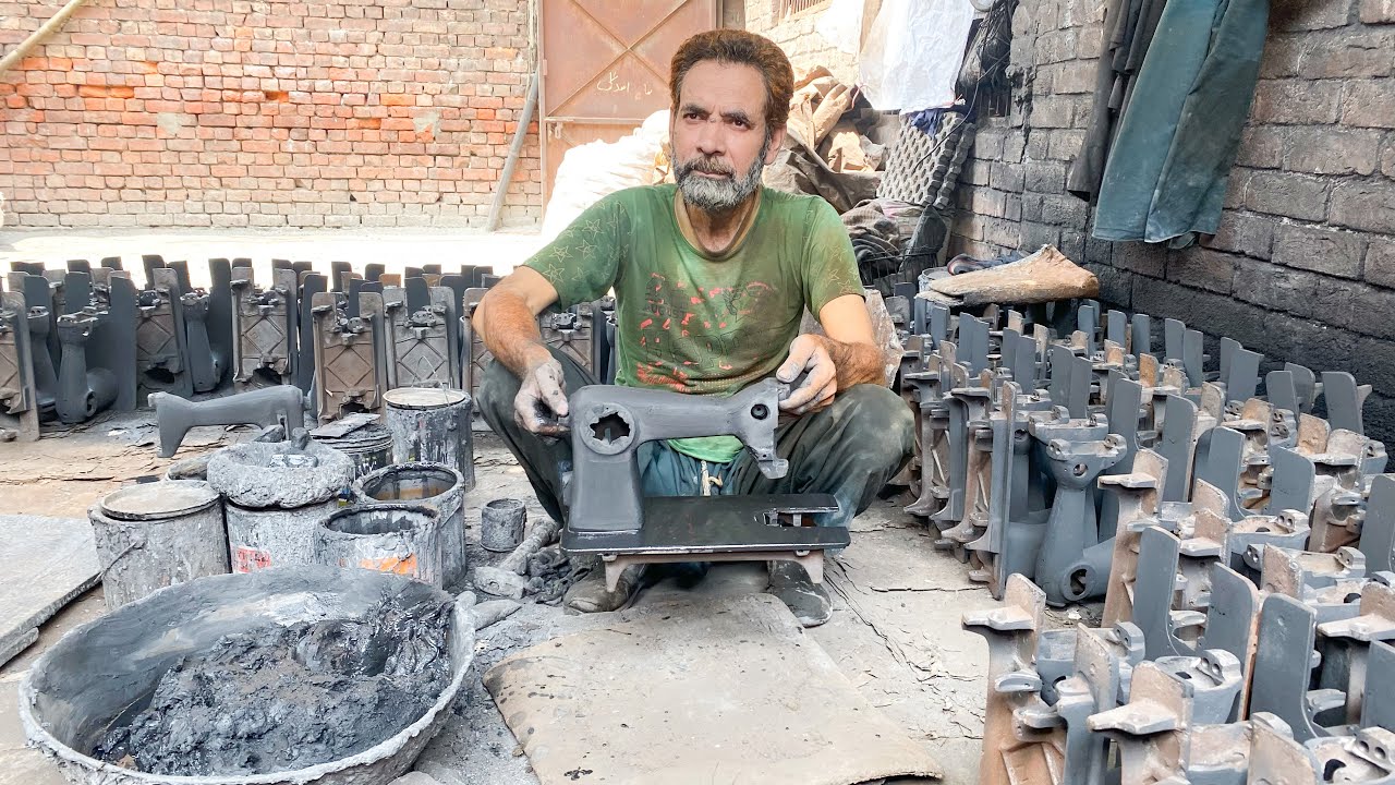 Amazing Manufacturing Of Sewing Machines In Factory - YouTube