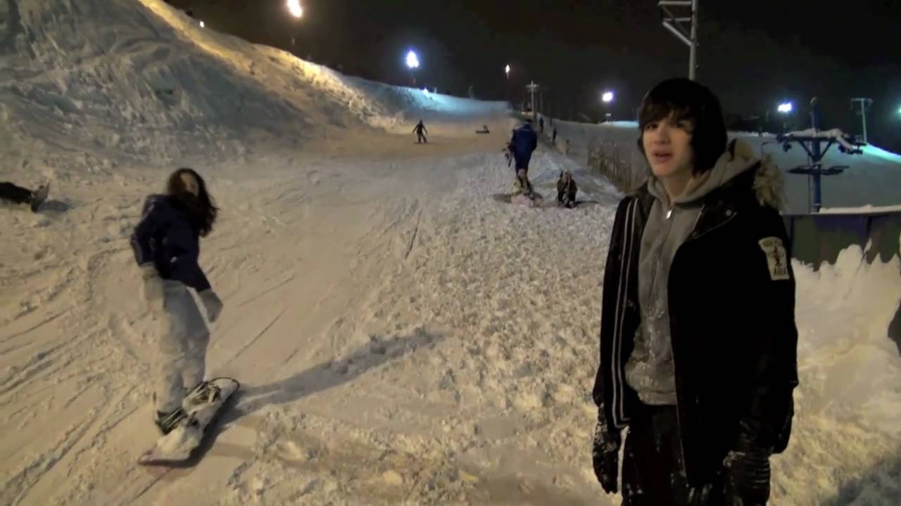 SNOWBOARD PARTY! - YouTube