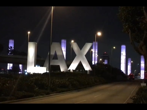 Walking through Los Angeles International / LAX airport terminals - YouTube