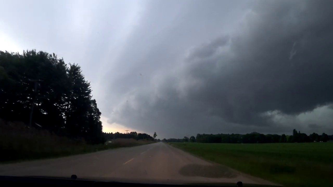 Monster Shelf Cloud Near Wardsville, Ontario. June 10th, 2020. - YouTube