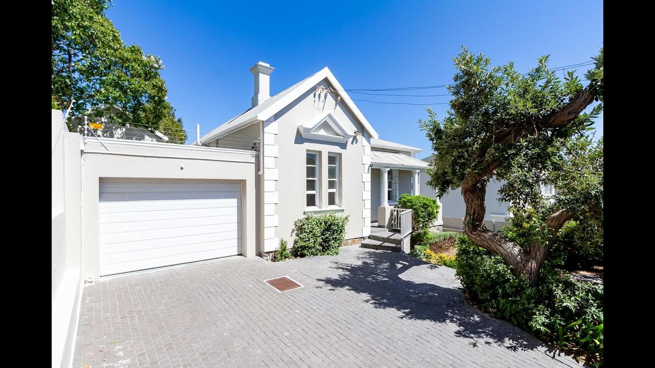 Three Anchor Bay - Stunning Family Home with Pool & Entertainer’s Dream ...