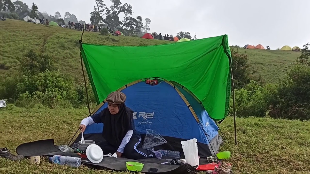 Buffalo hill garut Camping Bersama Isteri Tercinta - YouTube