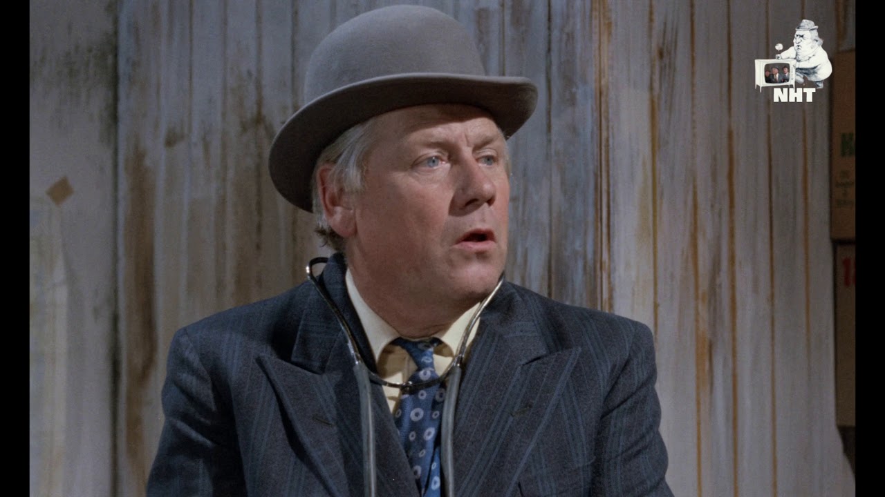 Olsenbanden og dynamitt-harry går amok | Kjell og Benny i fengsel - YouTube