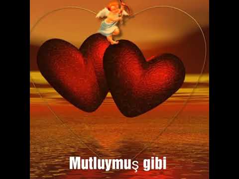 Bazen Gülersin Mutluymuş Gibi...