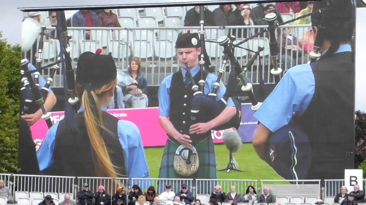 Dunoon Grammar School Pipe Band - World Championship final 2015 - YouTube