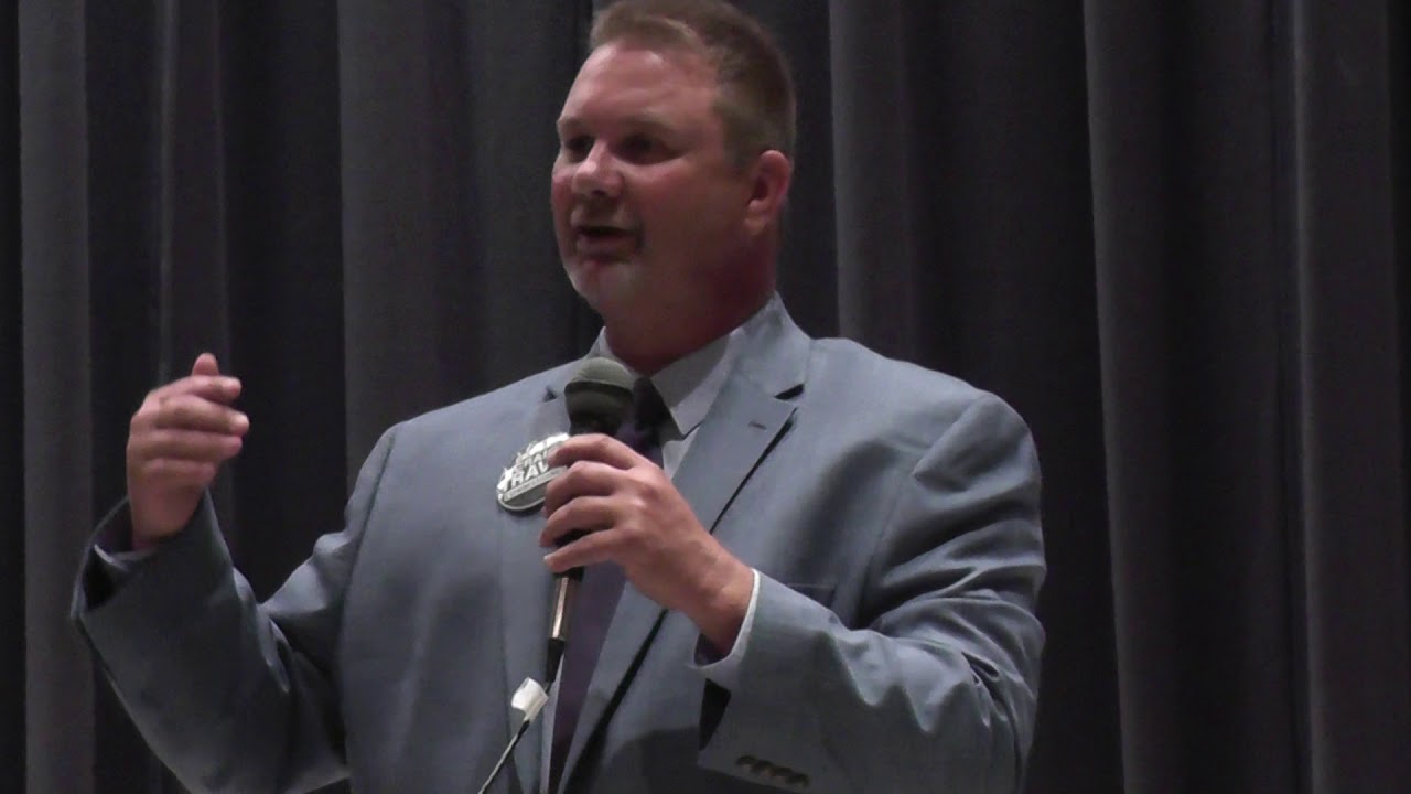 Craig Travis speaks to his people - YouTube