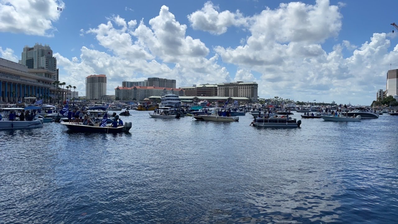 Champa Bay Boat Parade (Tampa Bay Lightning Championship) - YouTube