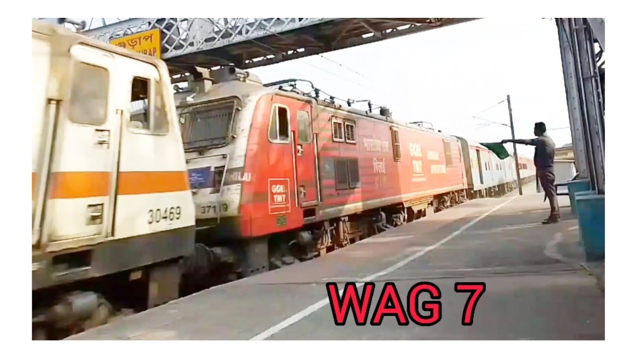indian locomotive class WAG 9 // all class WAG 7.9 same train crossing ...