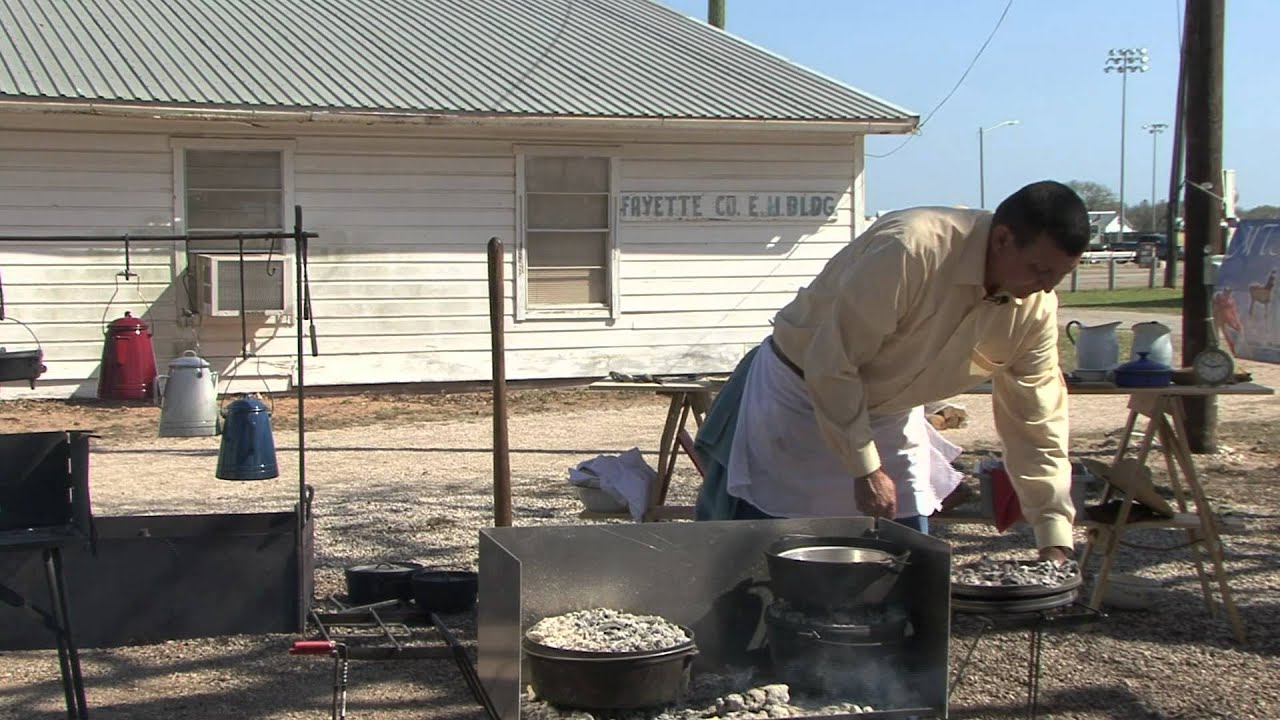 Dutch Oven Cooking with Tim Spice: Egg Pie - YouTube