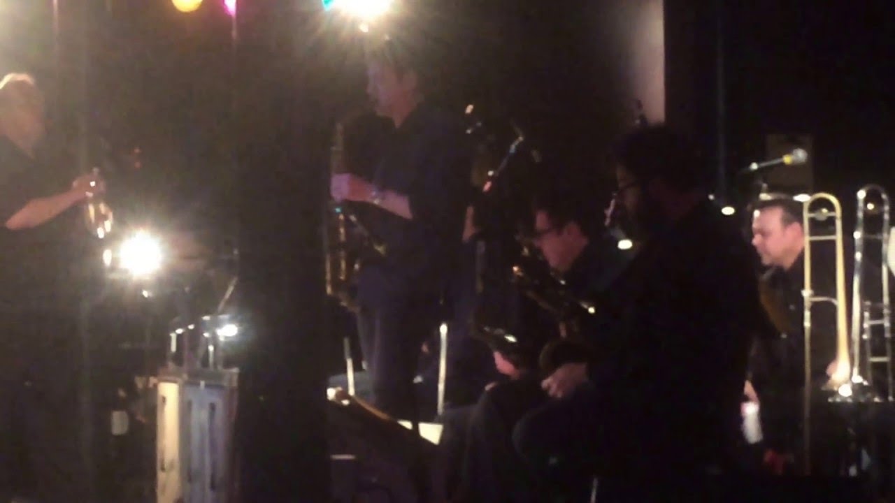 John Allmark Jazz Orchestra - The Sidewinder - Bill Vint alto sax solo ...