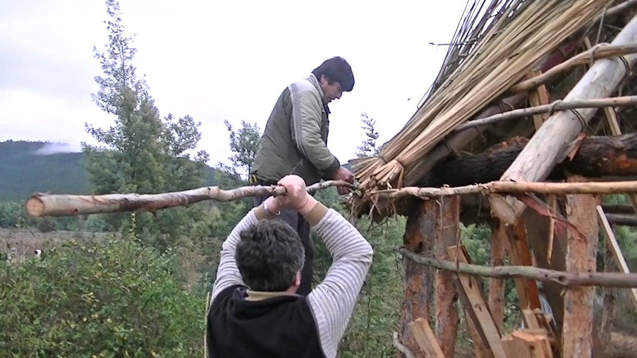 ruca mapuche vichuquen 2 - YouTube