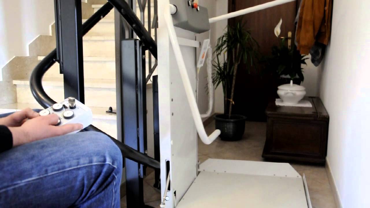 Montascale a piattaforma per scale interne - YouTube