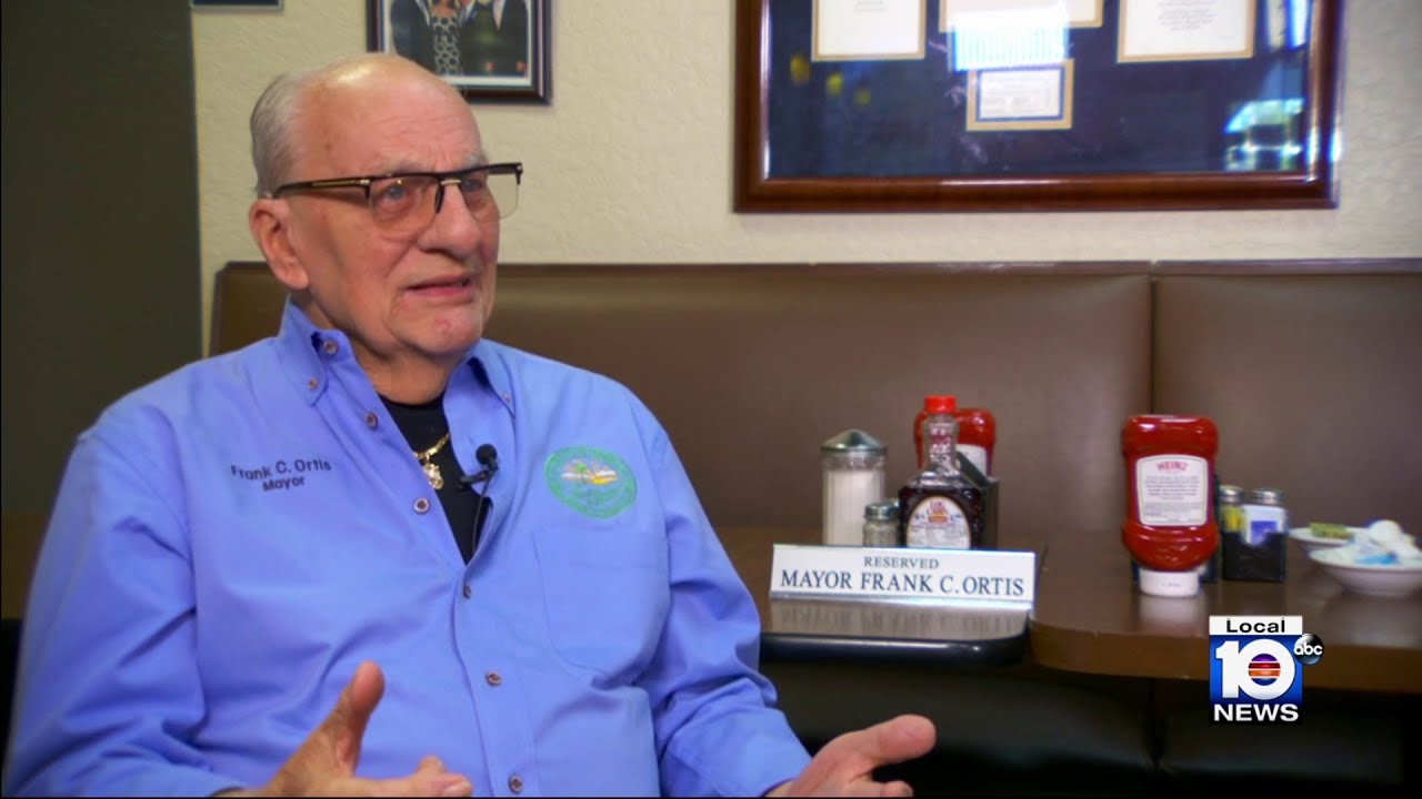 Longtime Pembroke Pines Mayor Frank Ortis retiring - YouTube