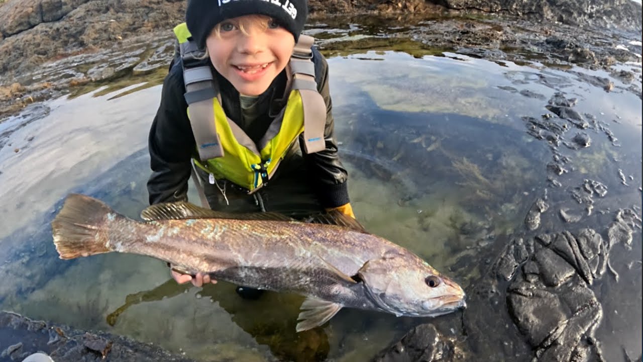 Combined Effort Lands 7 Year Olds Biggest Mulloway. - YouTube