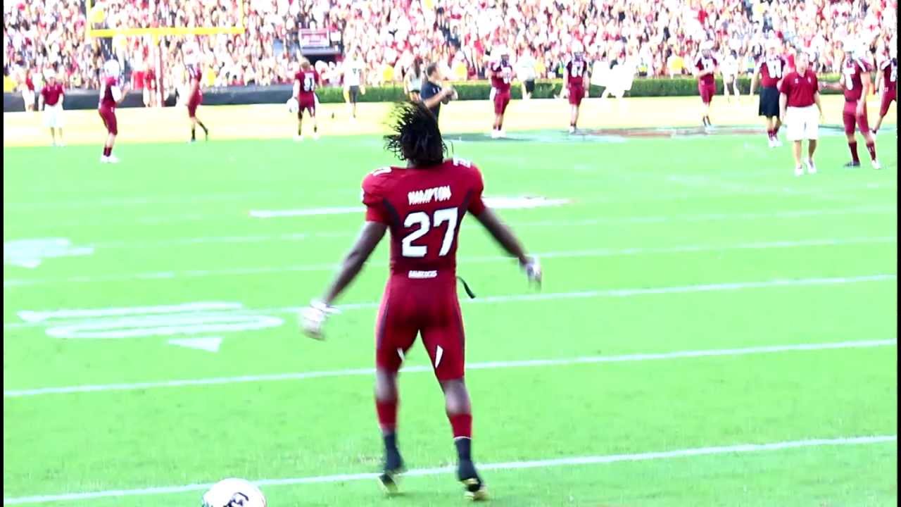 Victor Hampton warm up - YouTube