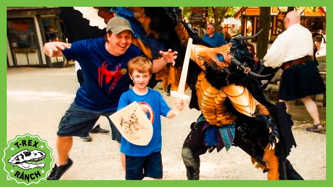 😨 Ranger LB & Ranger Aaron Meet A (Real Life) Dragon 😨 | 🦖🦕 T-Rex Ranch ...