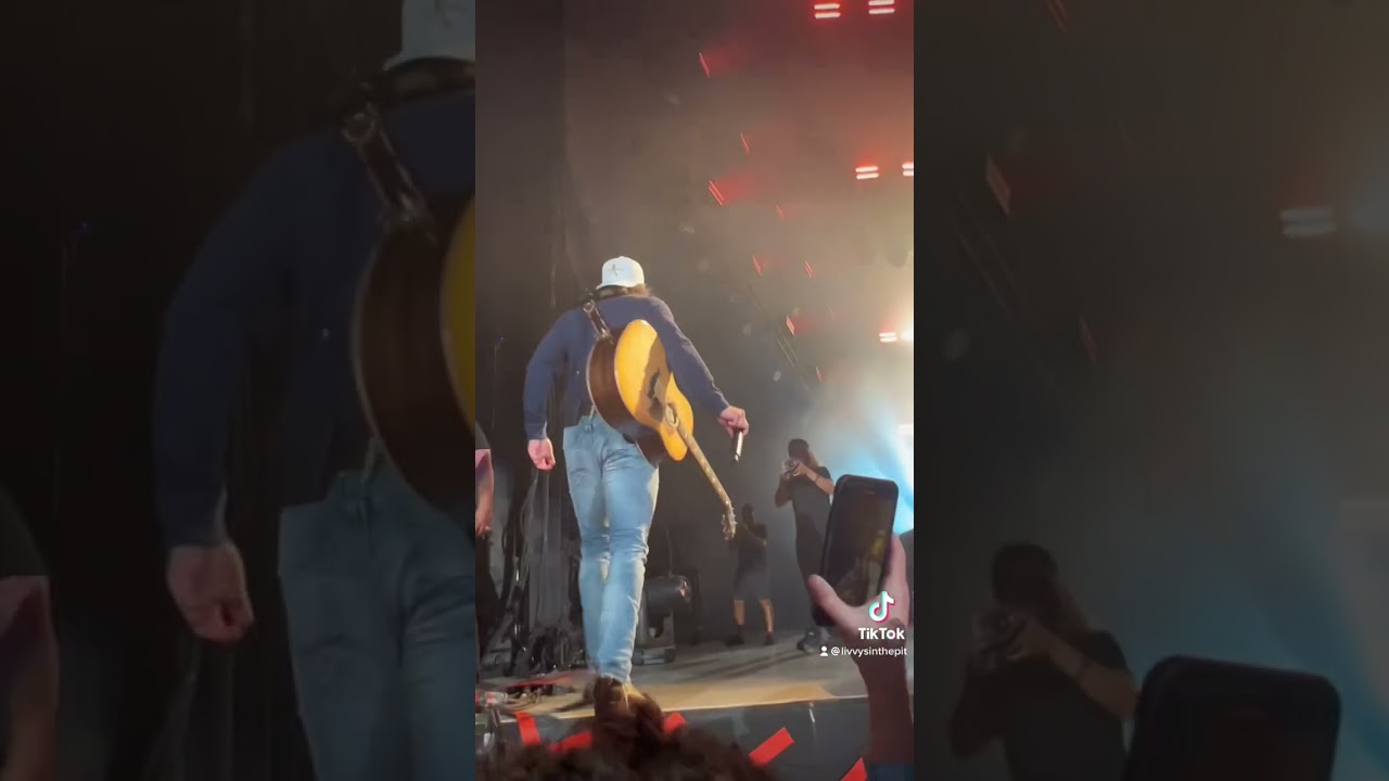 Morgan Wallen Kicks Out Fighting Fan - YouTube