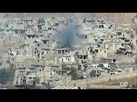 Syria: Assad forces tighten their grip on Aleppo