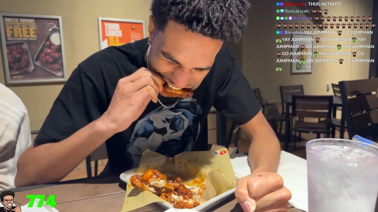 BUFFALO WILD WINGS BLAZIN WINGS CHALLENGE! - YouTube