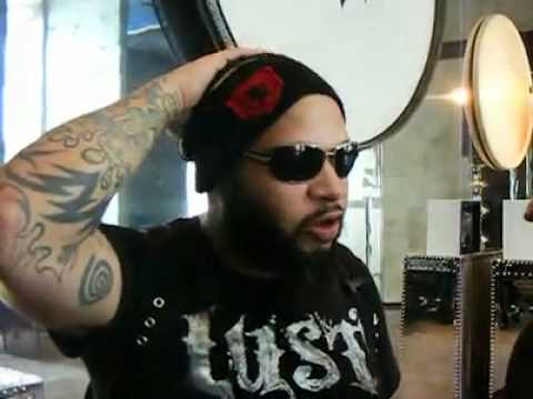 Frank Ferrer (Guns n Roses) Saluda a Chile 2010 www.gunsnroseschile.cl ...