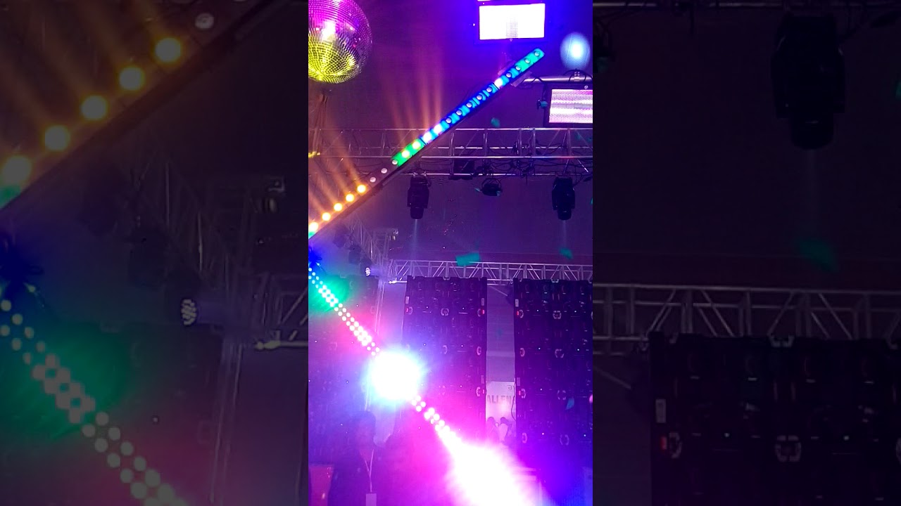 S PRO LED Battern 9840439001 - YouTube